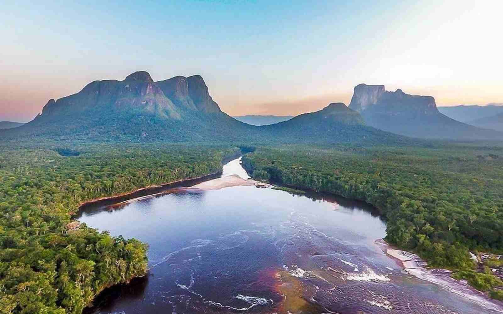 Raudal de Ceguera, Río Autana – Fama FM