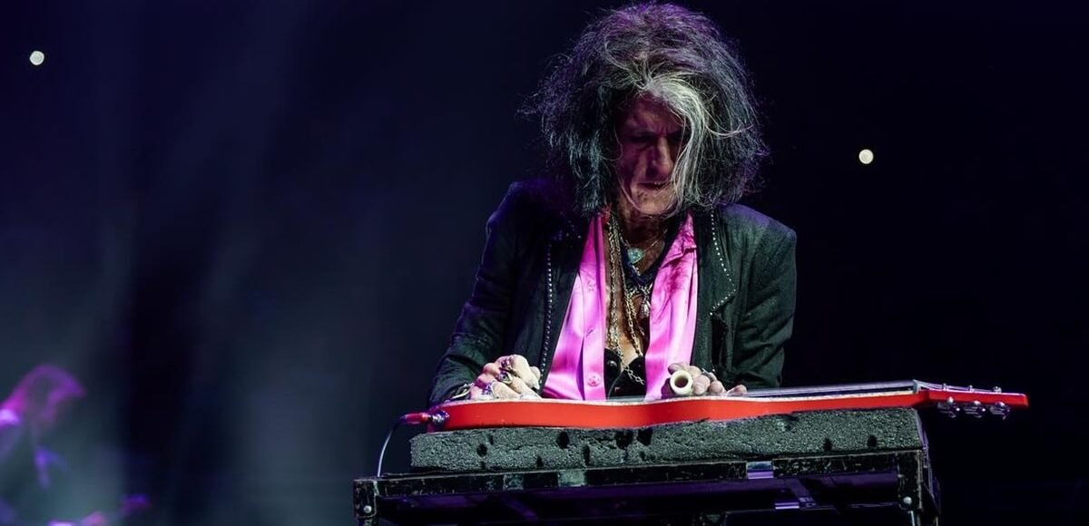 Joe Perry y la banda que fue "tan importante como The Beatles” - Fama FM